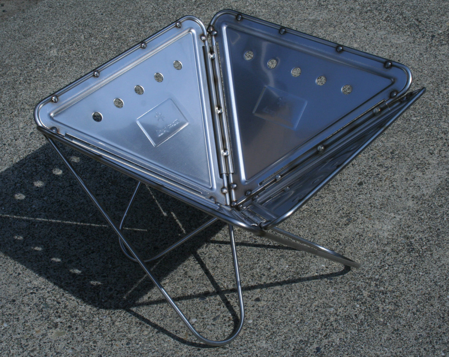 A Folding Fireplace | Small Boats