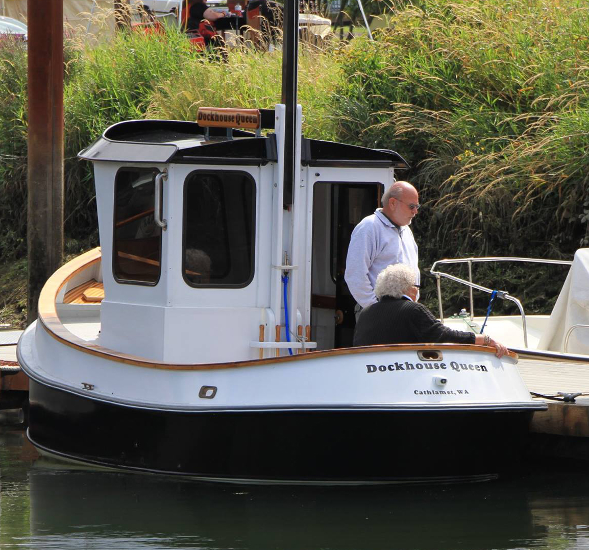 DOCKHOUSE QUEEN | Small Boats