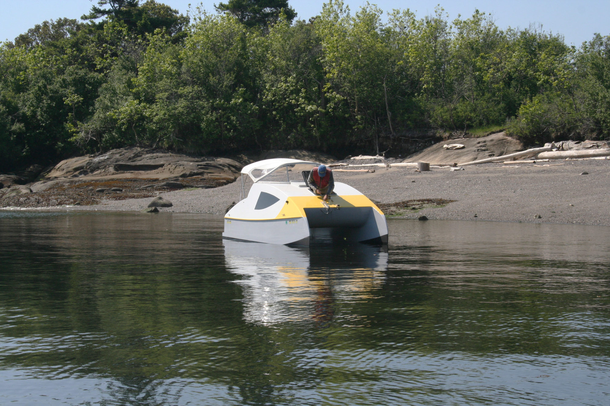 Eco 5 Power Cat | Small Boats