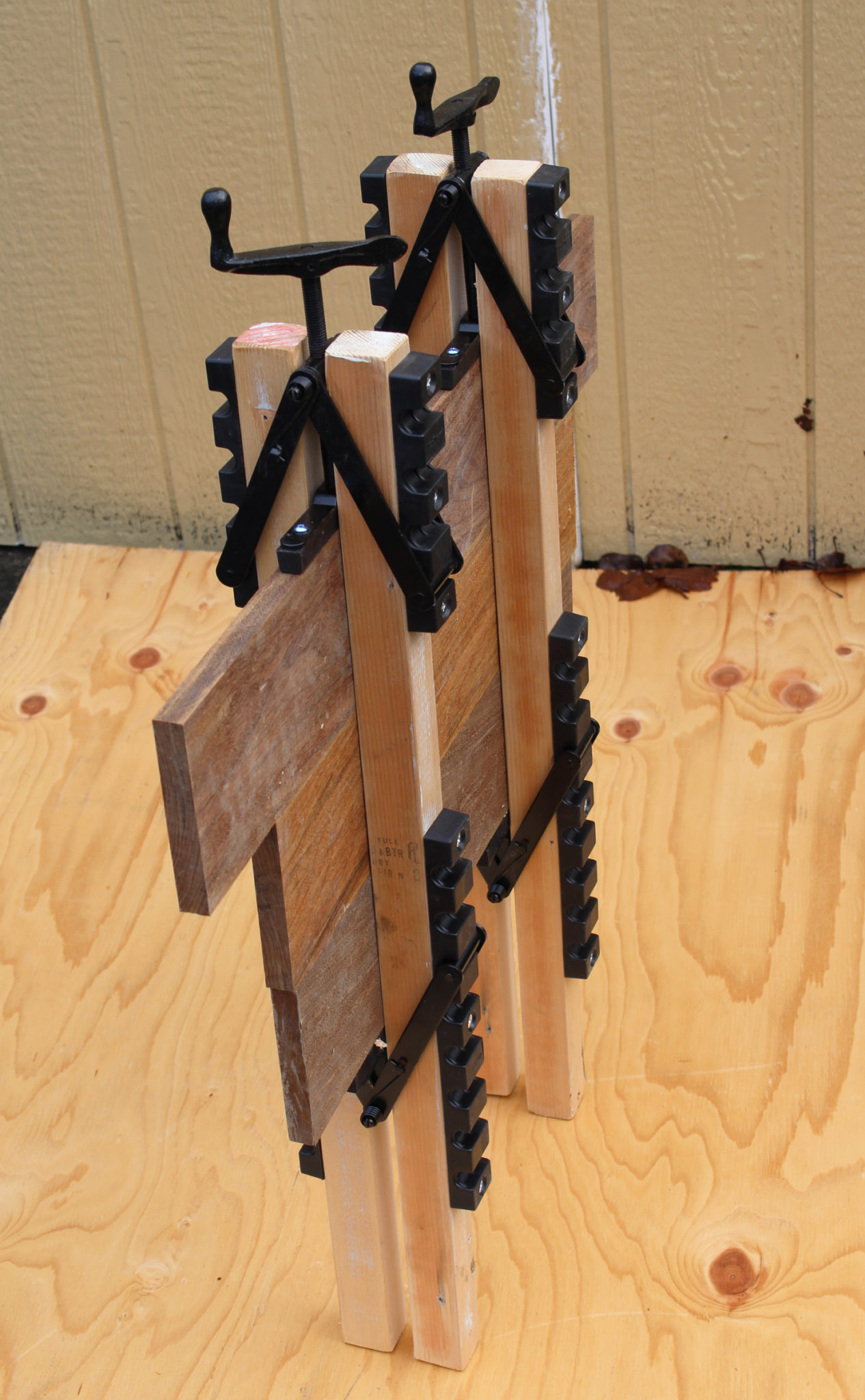 4-Way Clamping System | Small Boats