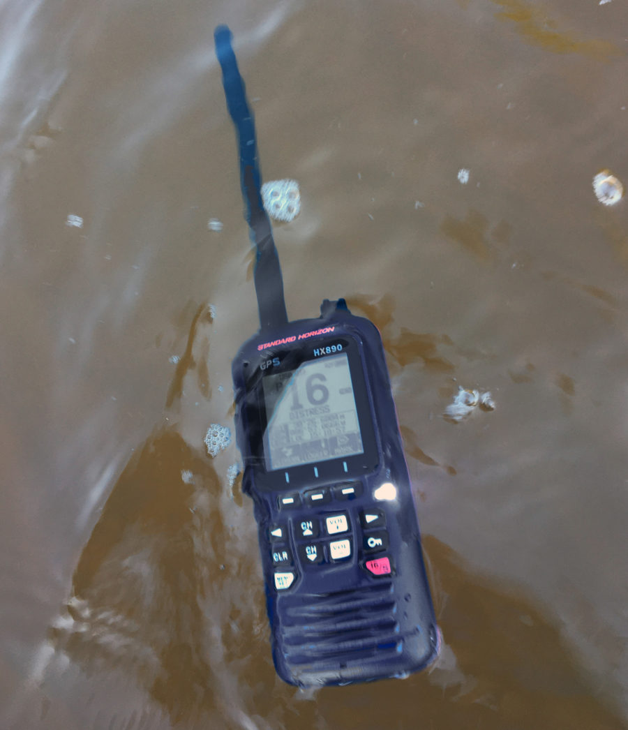 A Full-Featured VHF/GPS | Small Boats
