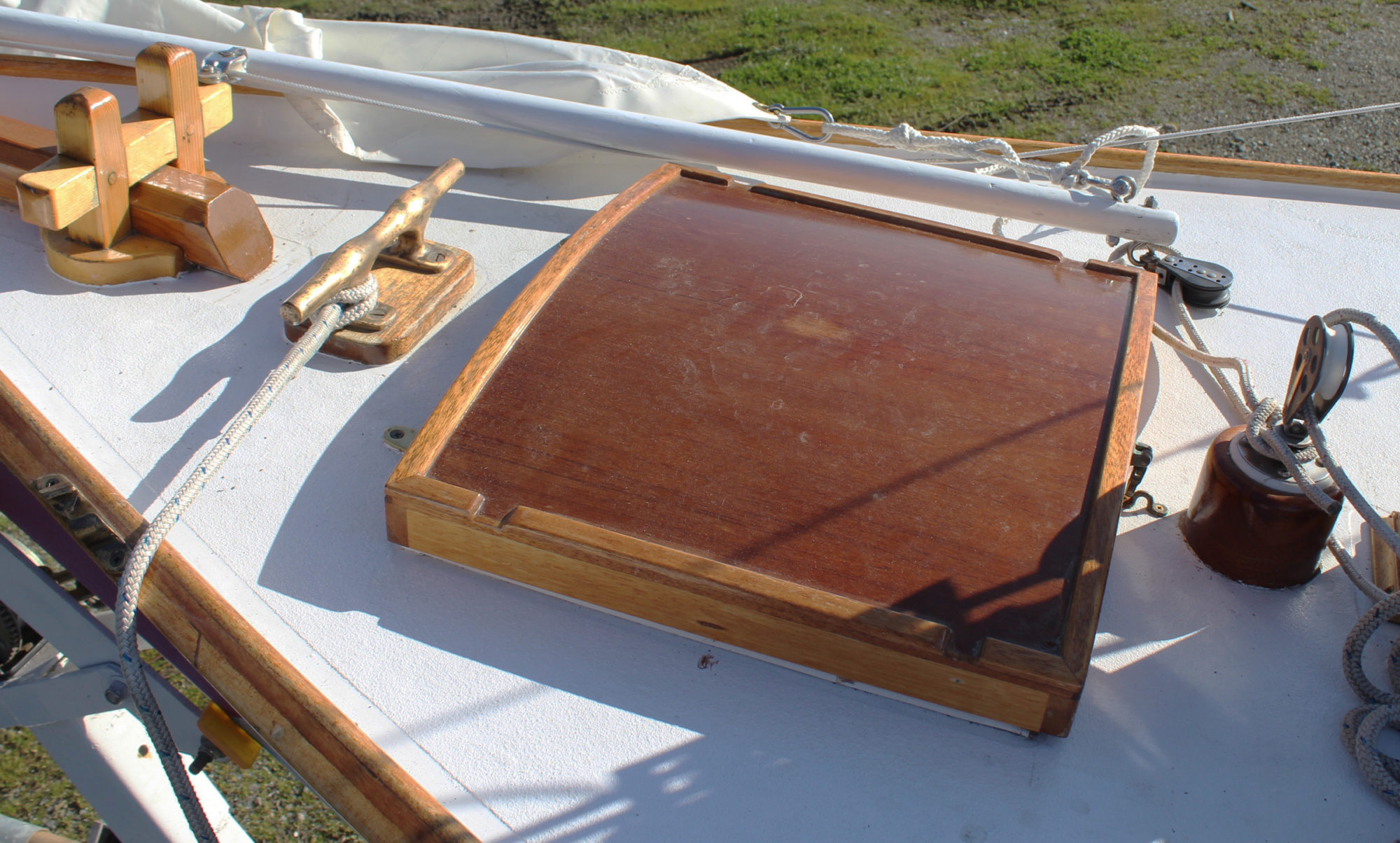 Weekender | Small Boats