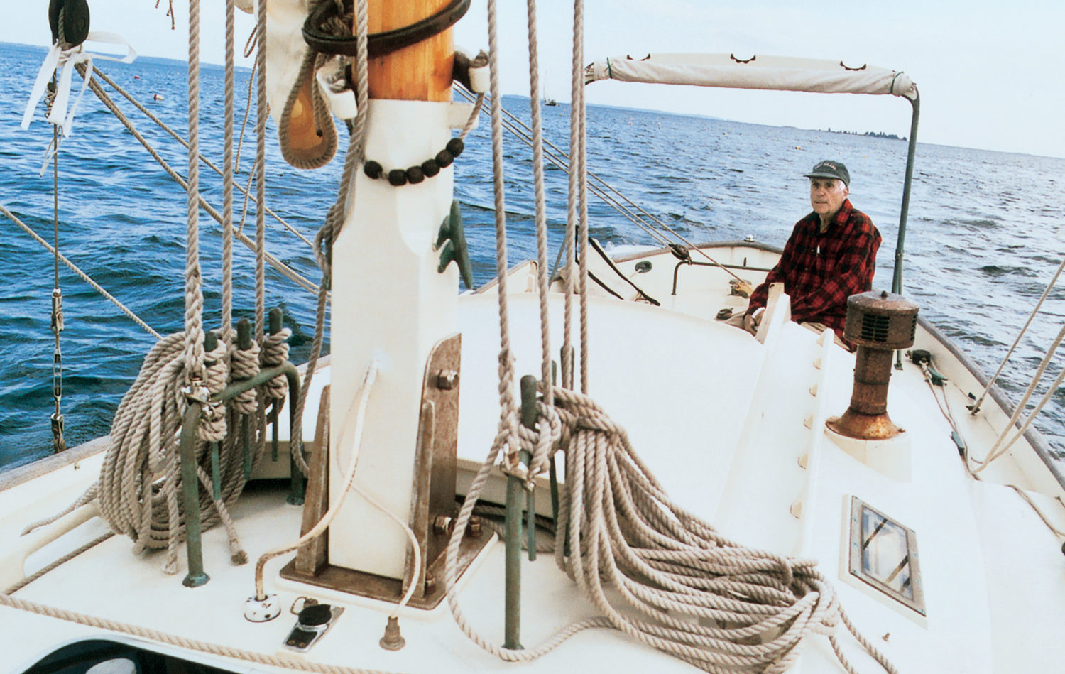 Aboard ELF: A Modest-Sized Cruising Sloop | Small Boats Nation