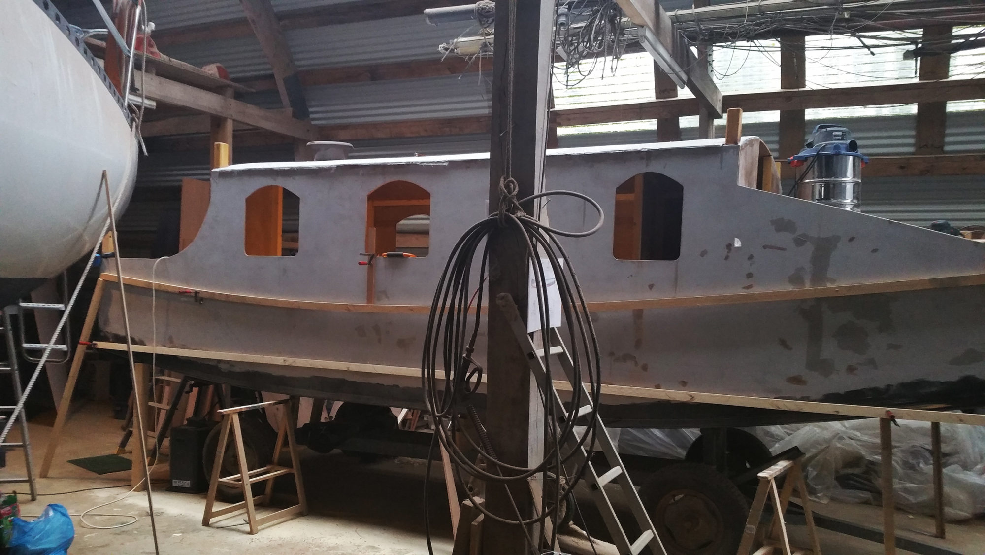 CARACOLE | Small Boats
