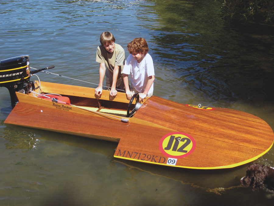 RETRO-ROCKET | Small Boats