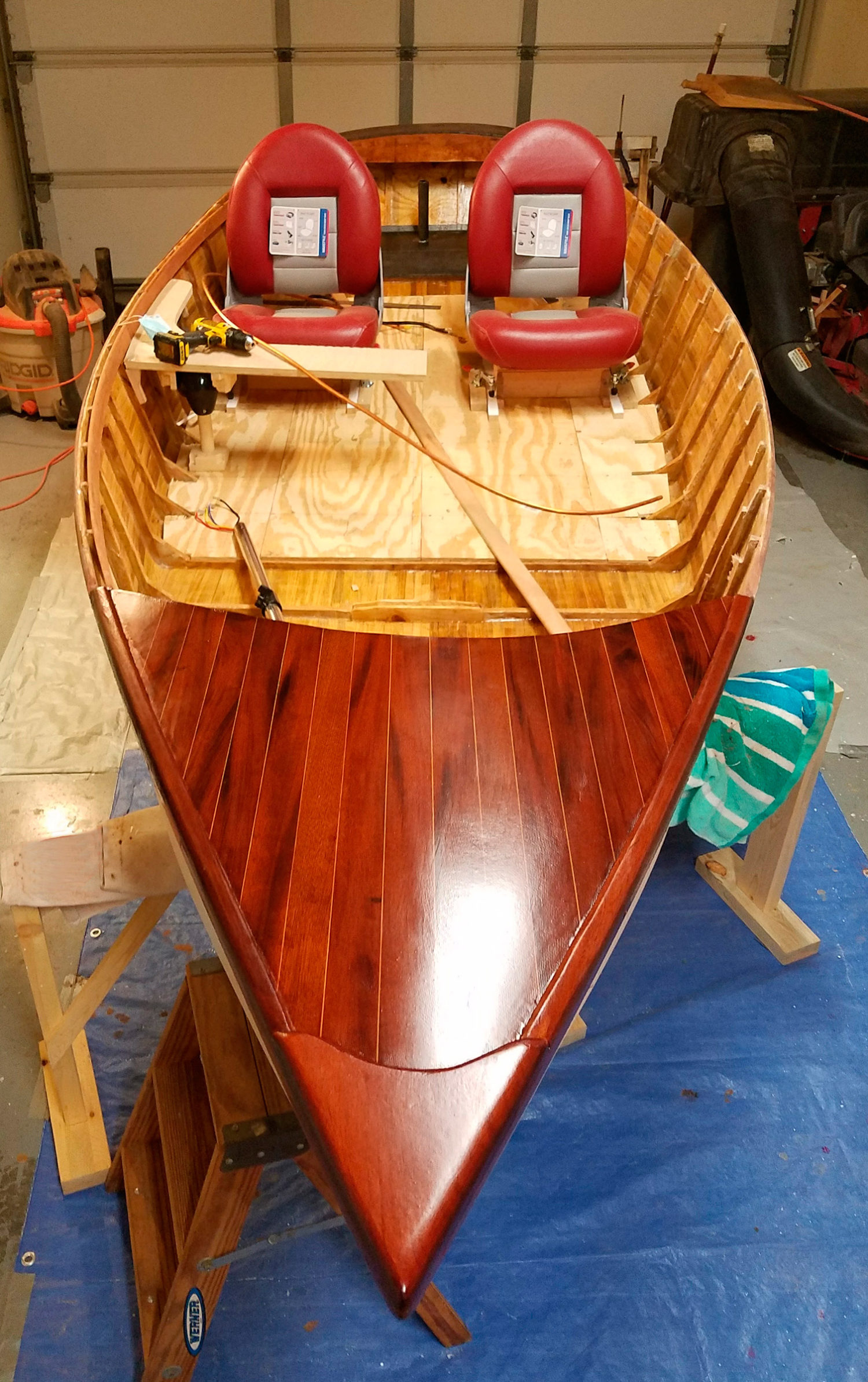 MEGOLA | Small Boats