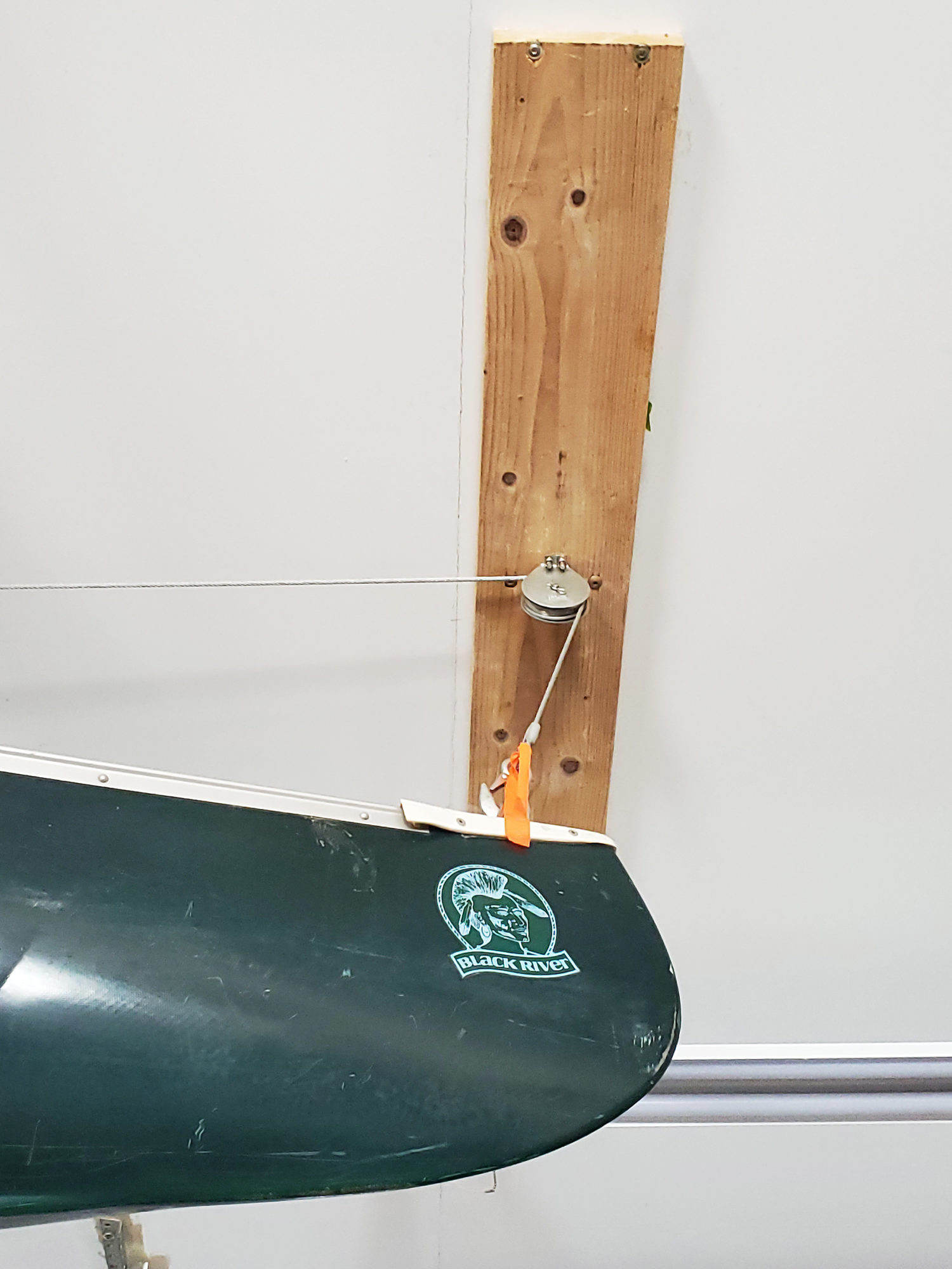 An Overhead Winch Lift | Small Boats