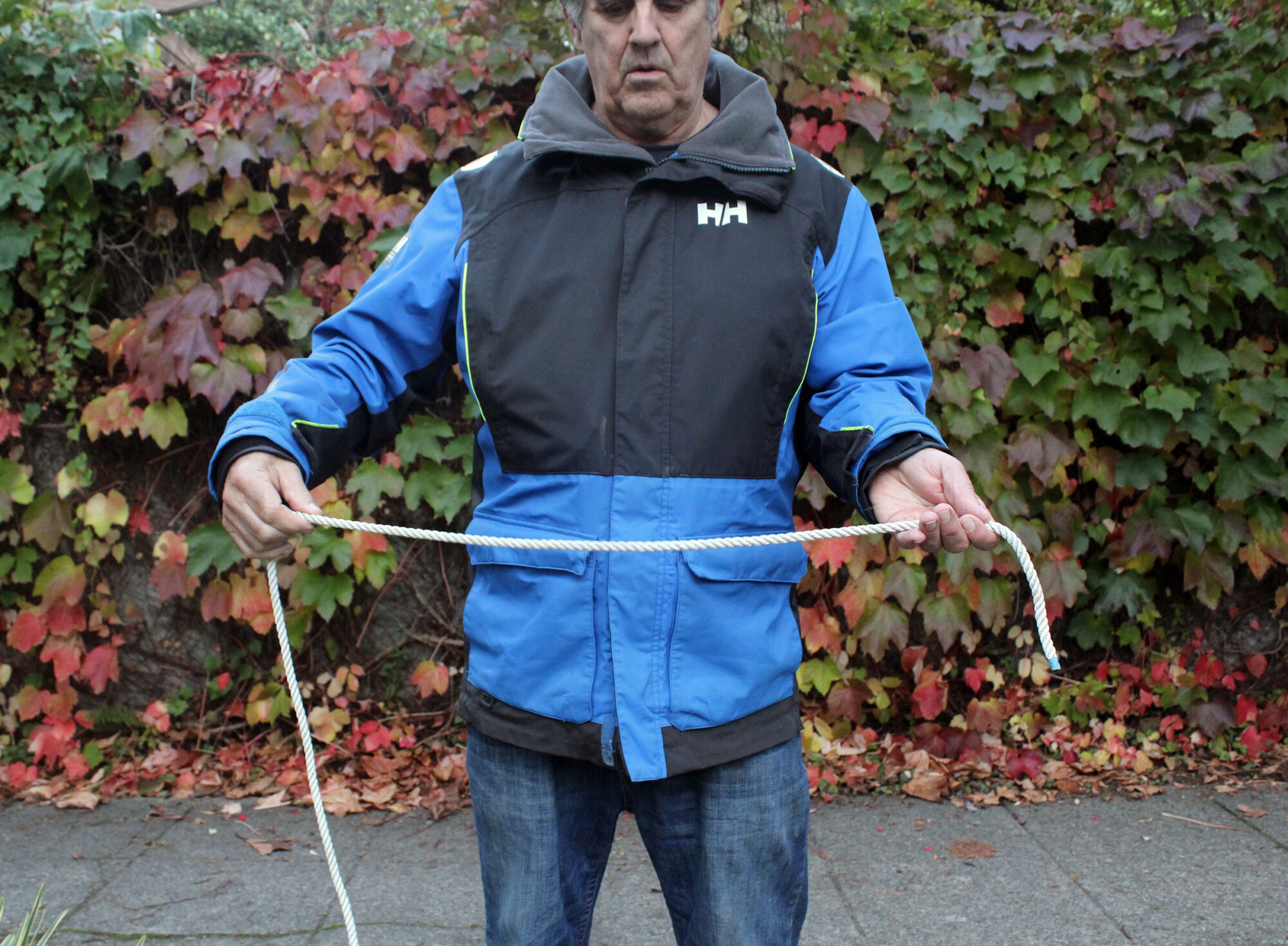 Quick Coils for Throwing Lines | Small Boats